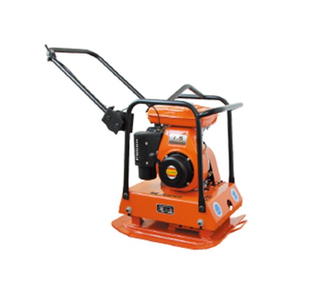 1021587 Виброплита TOR C-120(R) 93 кг, 14кН (Loncin)