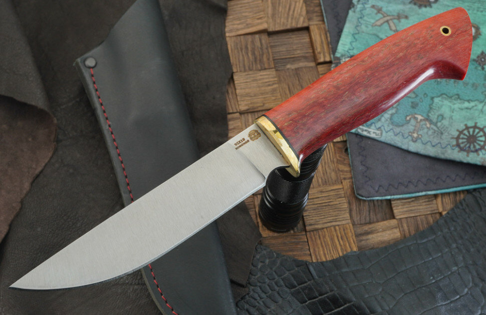 Мастерская Сковородихина нож Сибиряк, сталь 95Х18, рукоять красная стабилизированная береза