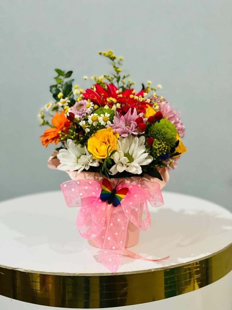 Презент цветы в стаканчике