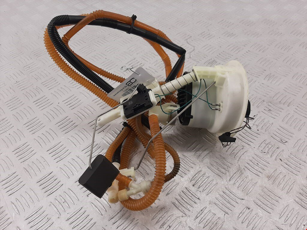 Датчик уровня топлива BMW 3-Series (E90/E91/E92/E93) 16117163295 арт. 754891