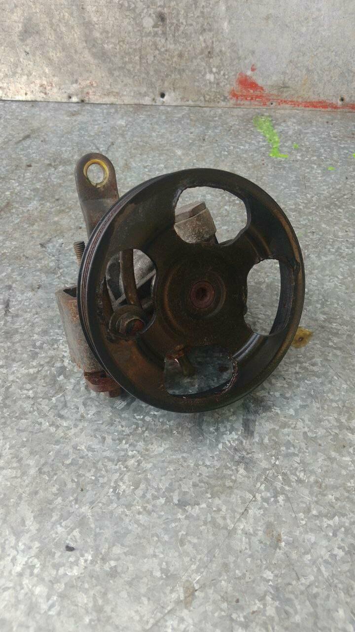 Насос гидроусилителя руля Mitsubishi Lancer 9 (2003 - 2010)