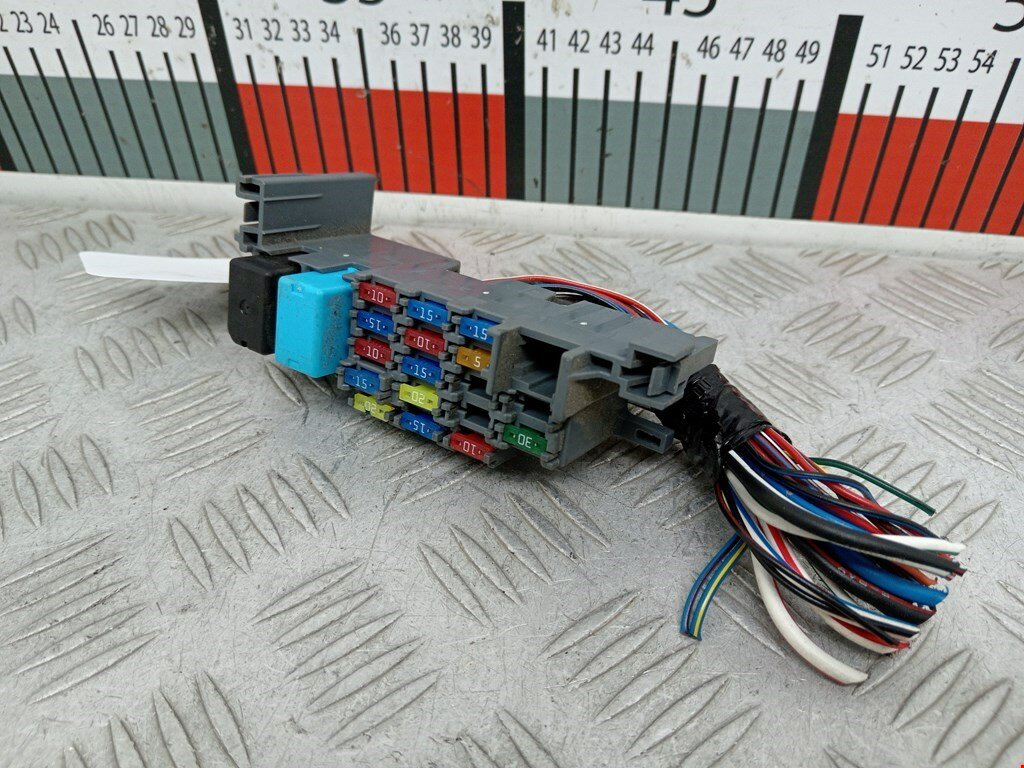 Блок предохранителей Mazda 6 GG GR1A66760A арт. 2174157