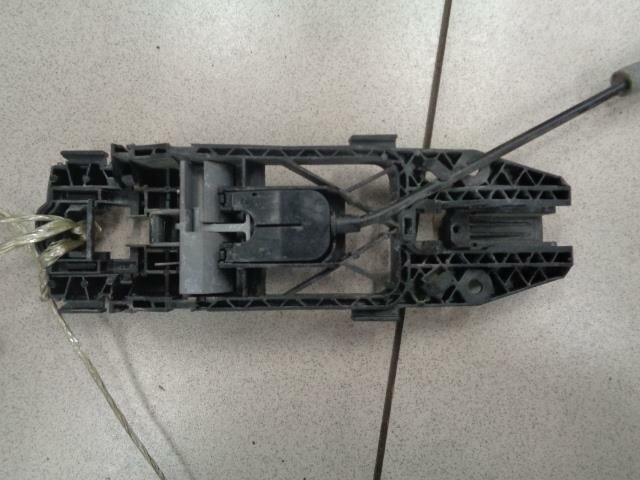 Кронштейн ручки от Volkswagen Golf 6 2008-2013