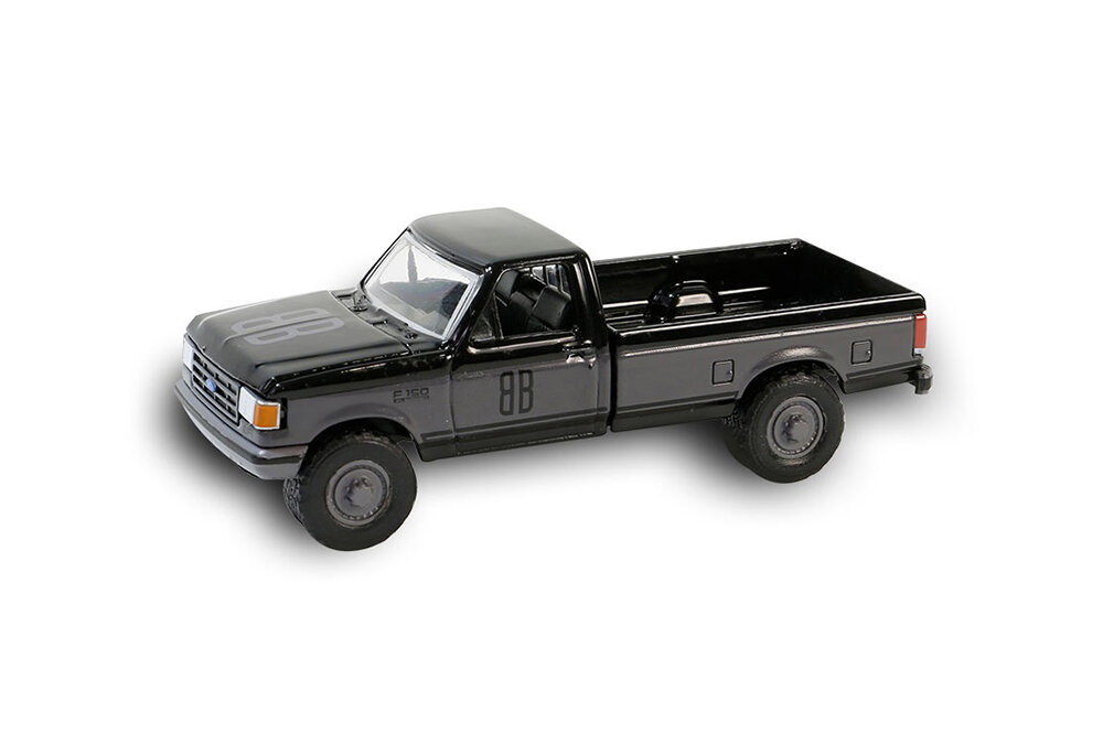 Модель коллекционная GREENLIGHT Ford F-150 xl 1990 black (длина модели 6-10 см)