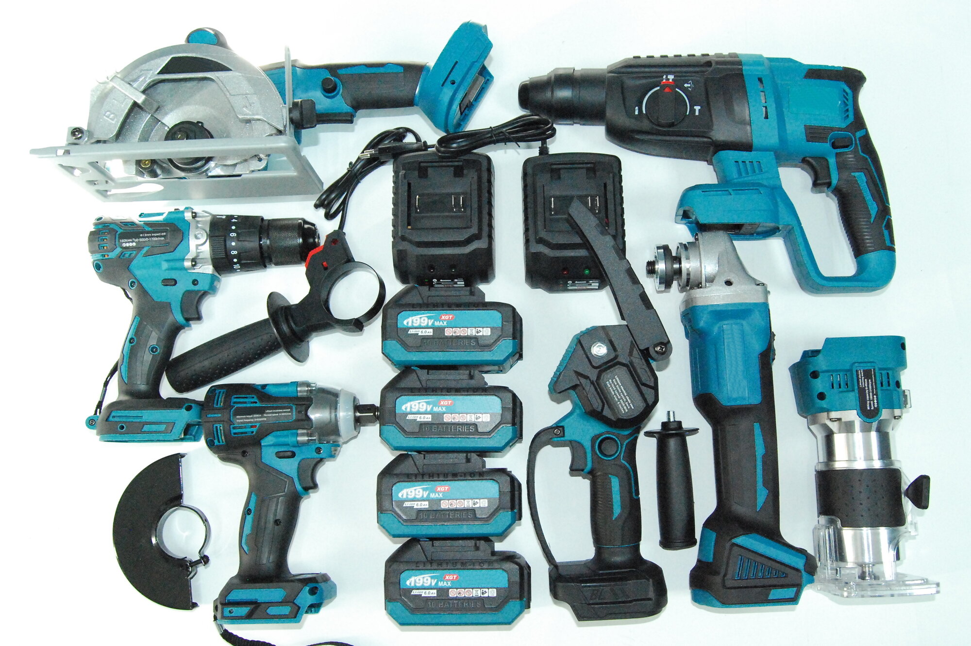 Аккумуляторный набор инструментов 7 в 1 с четырьмя АКБ по 6 Ан