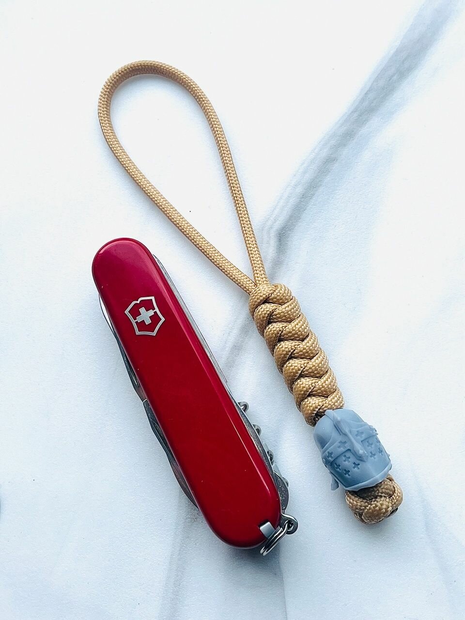 Темляк брелок для ножа Шлем Рыцаря