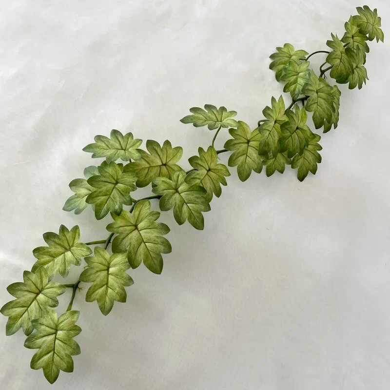 Искусственные листья виноградной лозы из пластика chartreuse fern