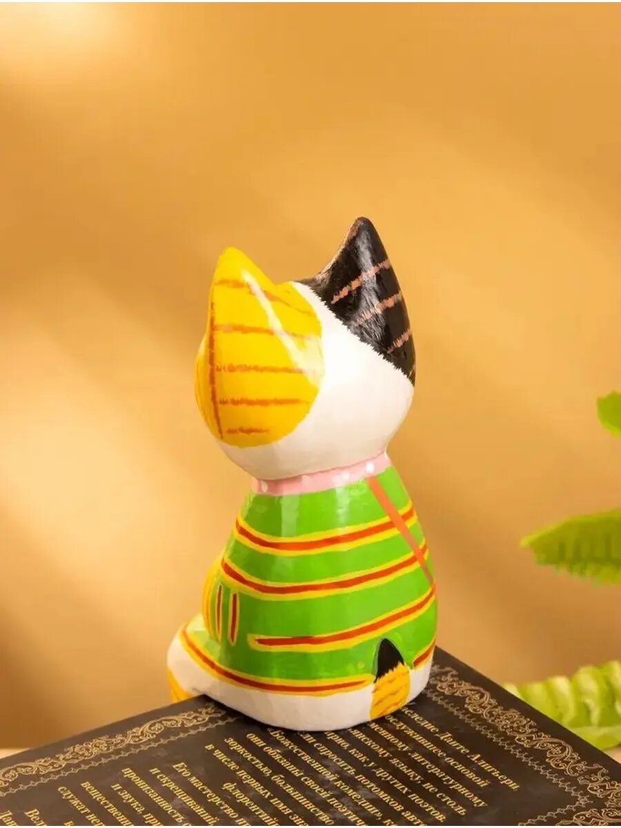 Элегантная деревянная кошка для интерьера