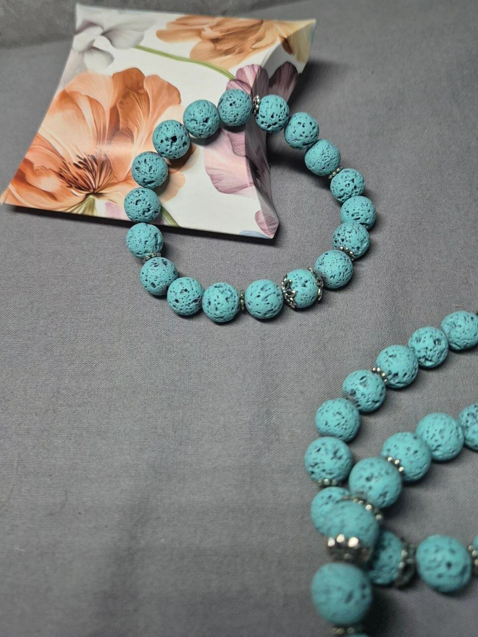 Плетеный браслет, вулканическая лава