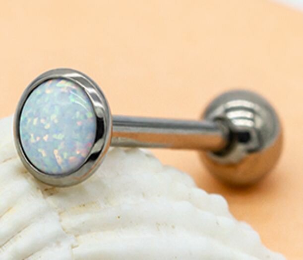 Пирсинг в язык