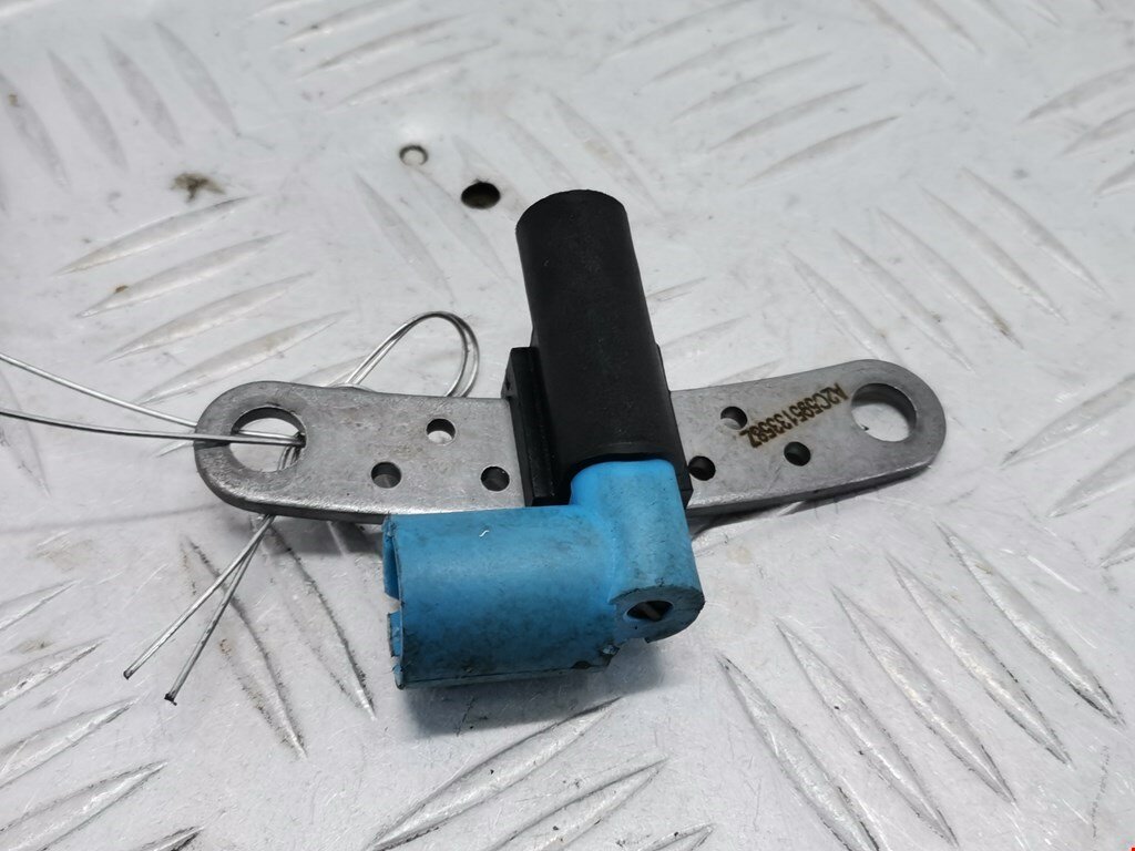 Датчик коленвала Renault Clio 2 90520854 арт. 2026638