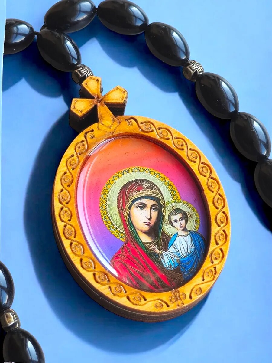 Четки православные медальон Дева Мария в авто