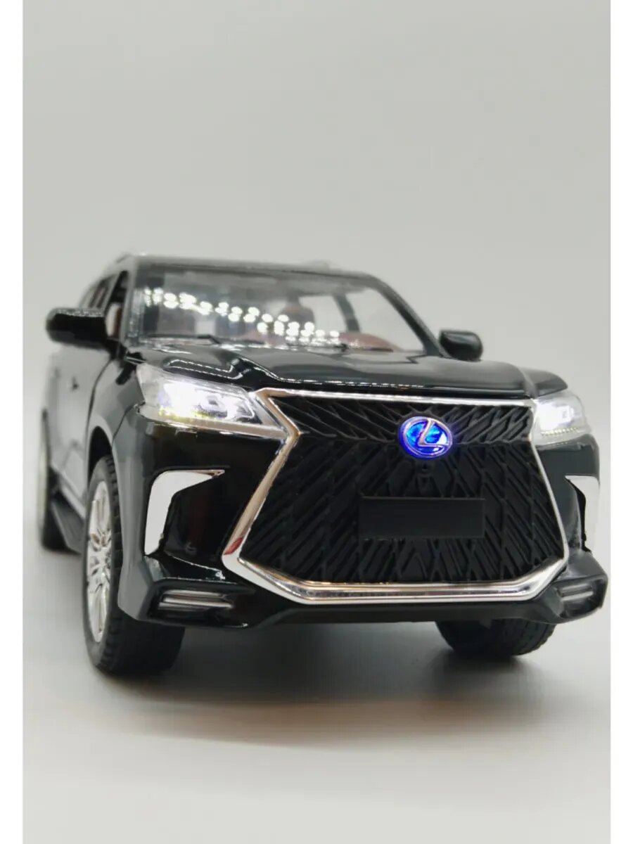 Коллекционная металлическая машинка для детей LEXUS LX 570