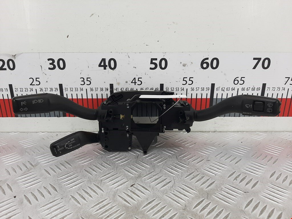 Блок управления подрулевыми переключателями (блок рулевого управления) Audi Q7 4L 4F0953549B арт. 1832688