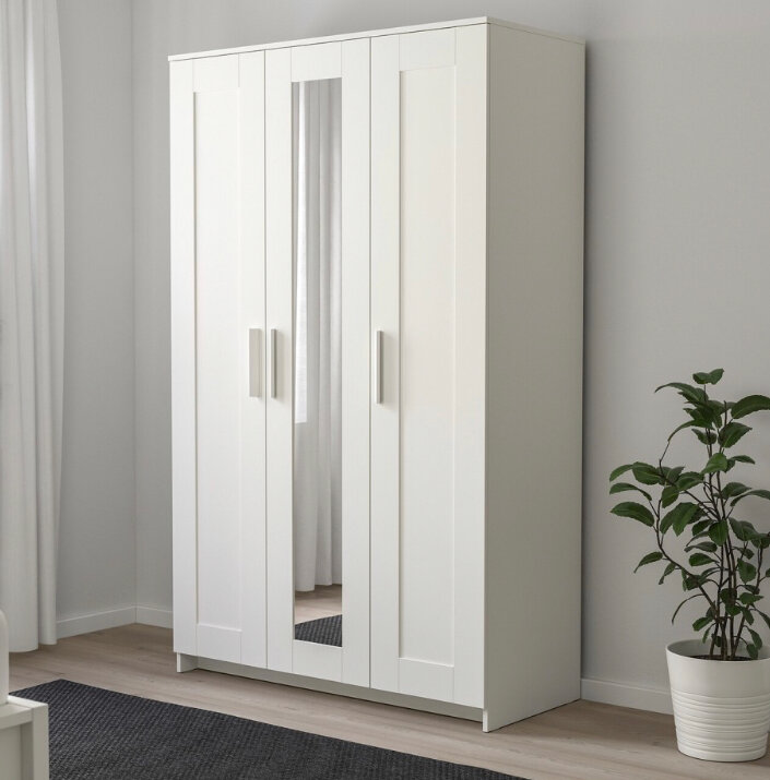Белый шкаф для одежды "бримнэс"