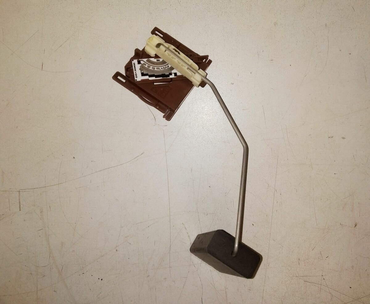 Датчик уровня топлива новый Volkswagen Touran 1T0919673A