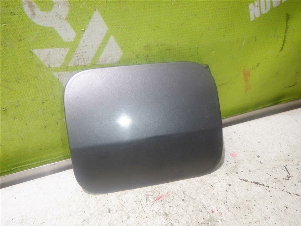 Лючок бензобака Audi 80 90 B3 86-91