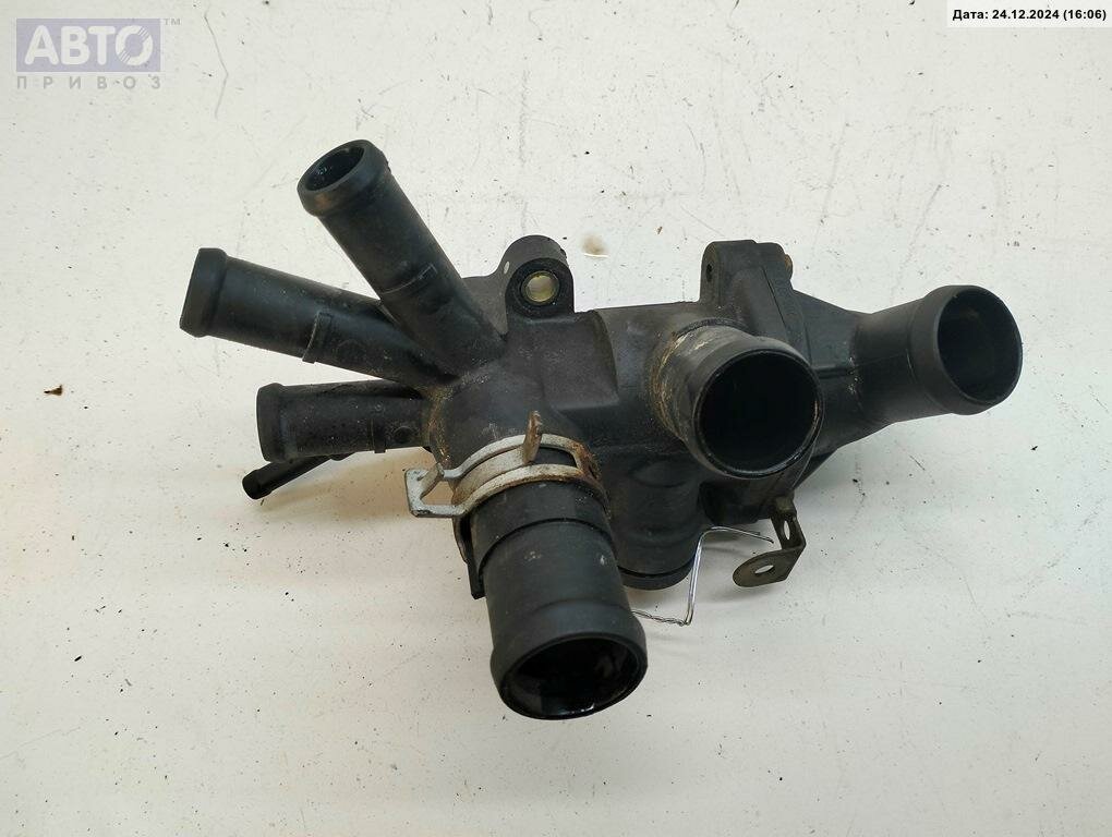 Корпус термостата Volkswagen Golf-3