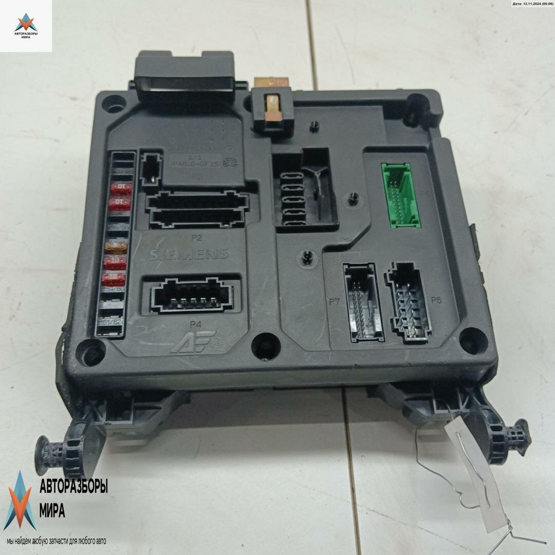 Блок предохранителей Ford Galaxy рест. 2000 7M3962258G