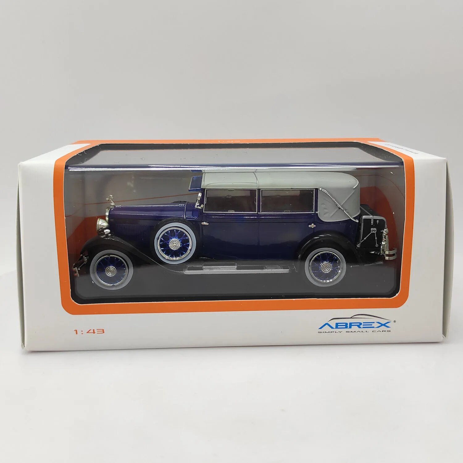 Литой под давлением ABREX масштаб 1/43, Skoda 860, винтажная модель автомобиля из сплава, полностью закрытая Коллекционная игрушка, подарок, сувенир, украшение для дисплея