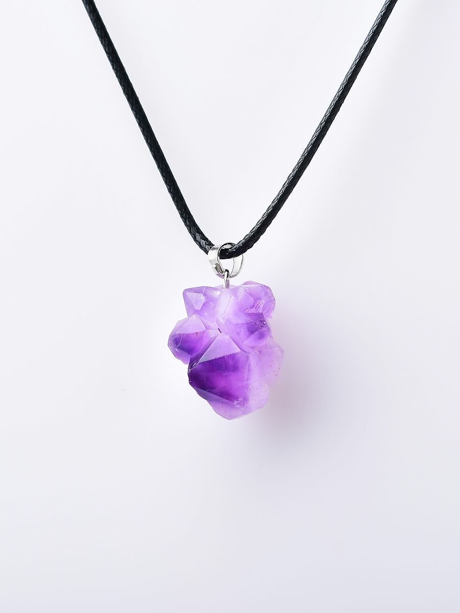 Подвеска, кулон-талисман из натурального необработанного аметиста 10-20 г для повседневного и вечернего образа с душой