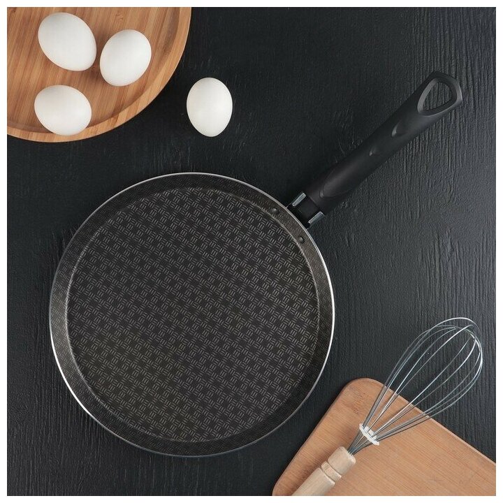 Сковорода блинная Белая калитва "Хозяюшка", d 25 см, антипригарная, черная