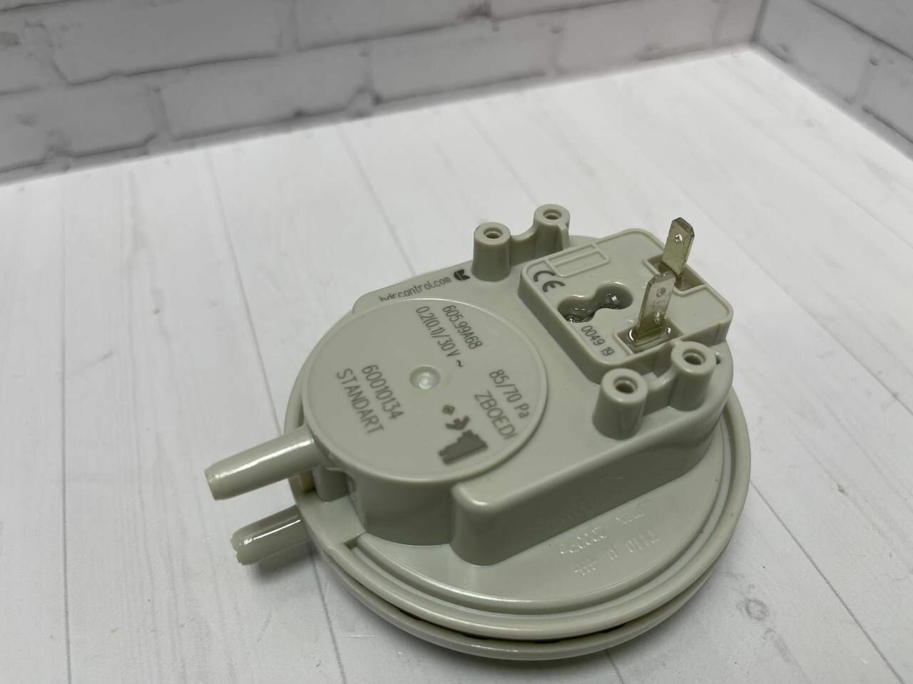 Пневмореле (прессостат, маностат) 85/70 Pa BDR подходит для котлов Bosch, Buderus 87160112910