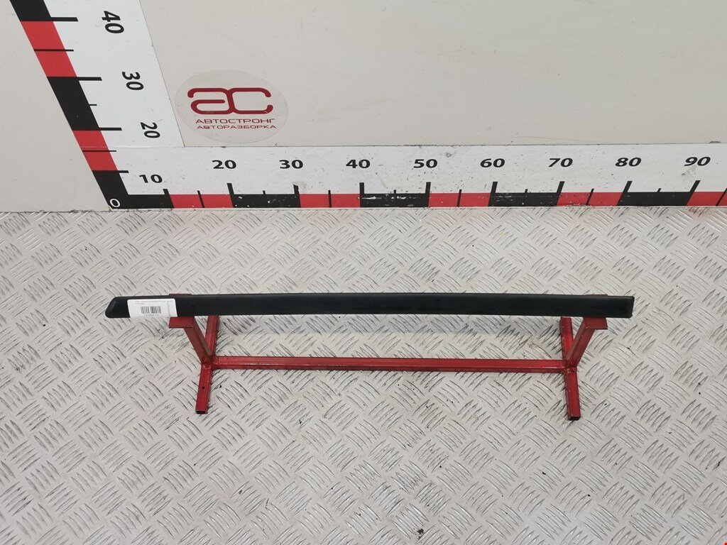 Накладка (молдинг) двери задней левой Volkswagen Golf 4 1J4853753D арт. 1846616