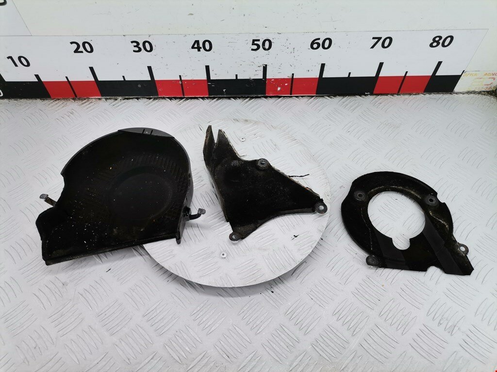 Кожух ремня (ГРМ генератора гидроусилителя помпы) Volkswagen Golf 4 038109107L арт. 1568579