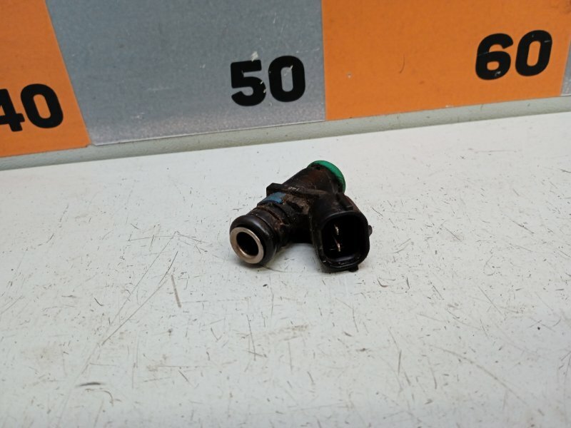 Б/У Фольксваген Поло, Skoda Fabia 2007-2015, Skoda Rapid 2013-2020, Skoda Roomster 2006-2015, VW Jetta 2011-2018 Форсунка топ...