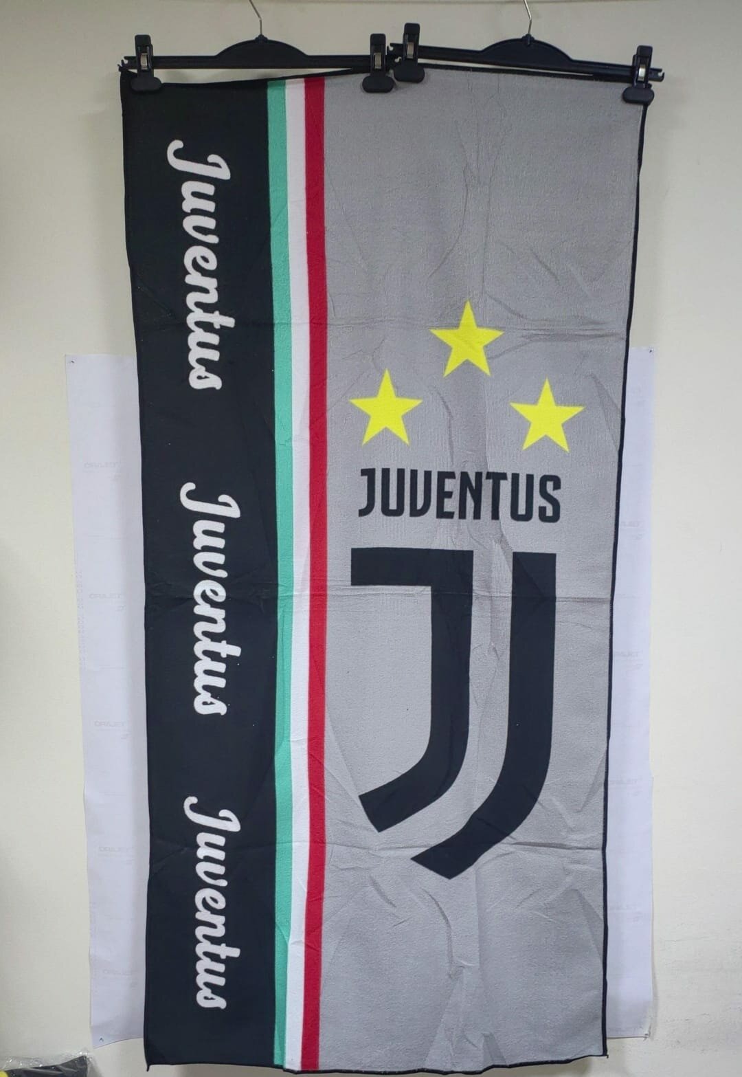 Для футбола Ювентус полотенце пляжное длина 140 см ширина 70см футбольного клуба JUVENTUS ( Италия )