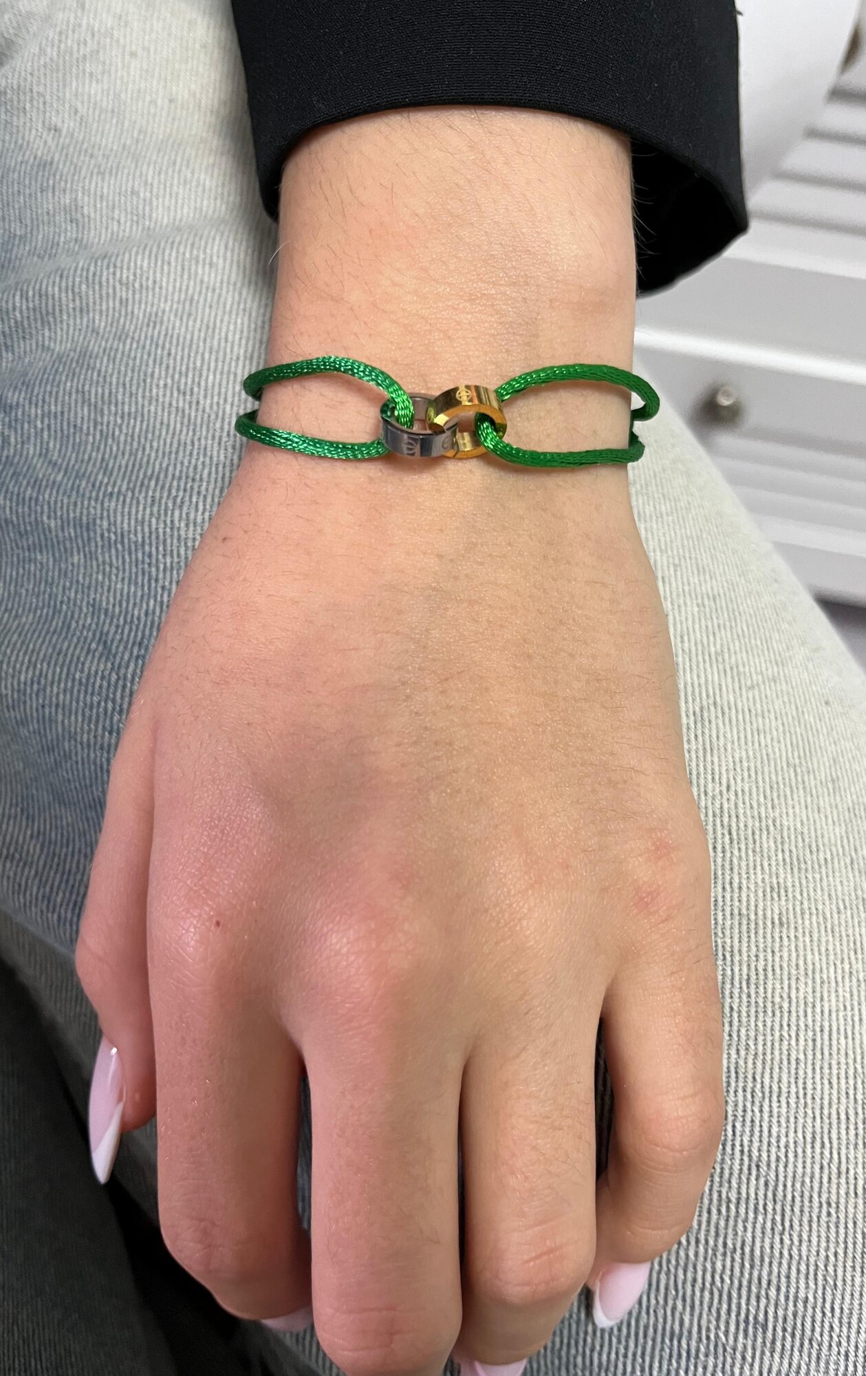 Браслет-нить