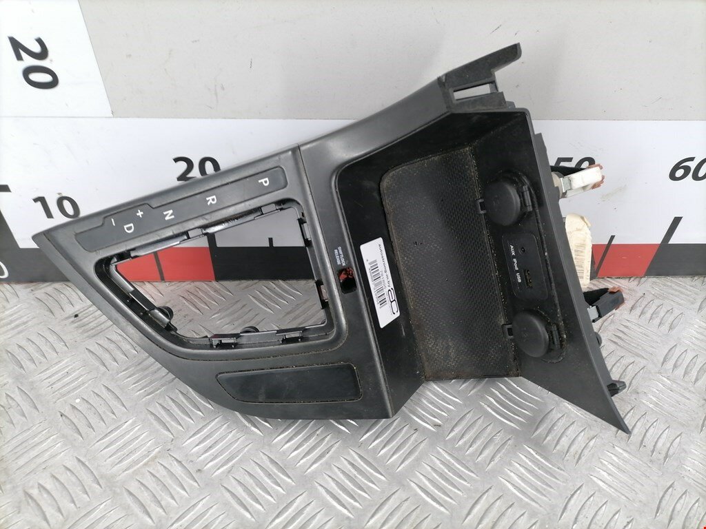 Накладка декоративная на кулису (рамка рычага КПП) Kia Optima 3 (TF) 846502T342 арт. 781895