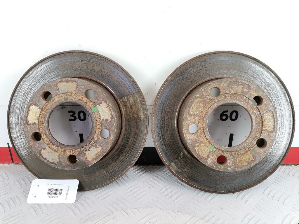 Диск тормозной задний Volkswagen Passat 5 8D0615601A арт. 1529345