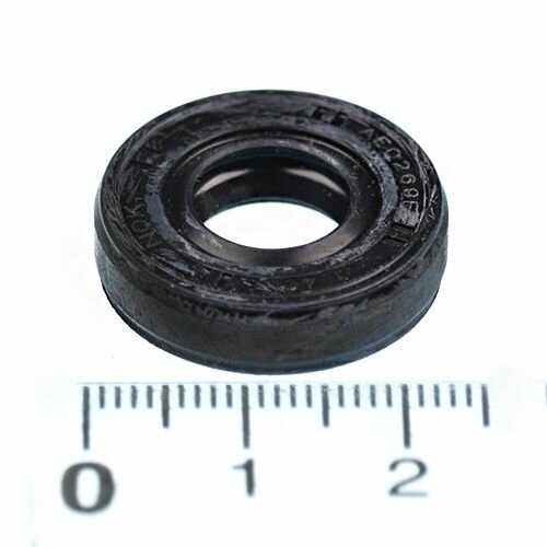 Сальник вала привода спидометра NDK AE0269-F0 Subaru Justy KA5; Rex KG1, KH1, KH2, KP1; Vivio KK3, KK4, KW3; Nissan Cube Z10; March CK11, K11; Micra K11E. OEM: 80671-0030