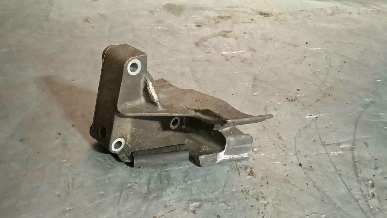 Кронштейн двигателя Citroen Berlingo M49 2002 9632011910