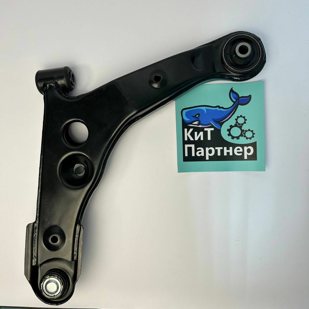 Рычаг передний правый CHERY Fora / Чери Фора / Mitsubishi Lancer-9