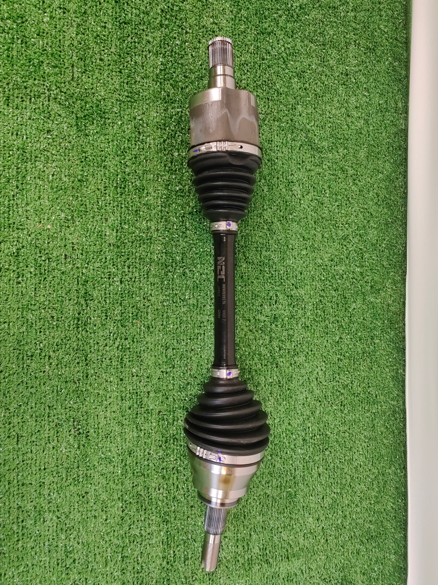 GEELY Привод левый Geely Monjaro 4082101400