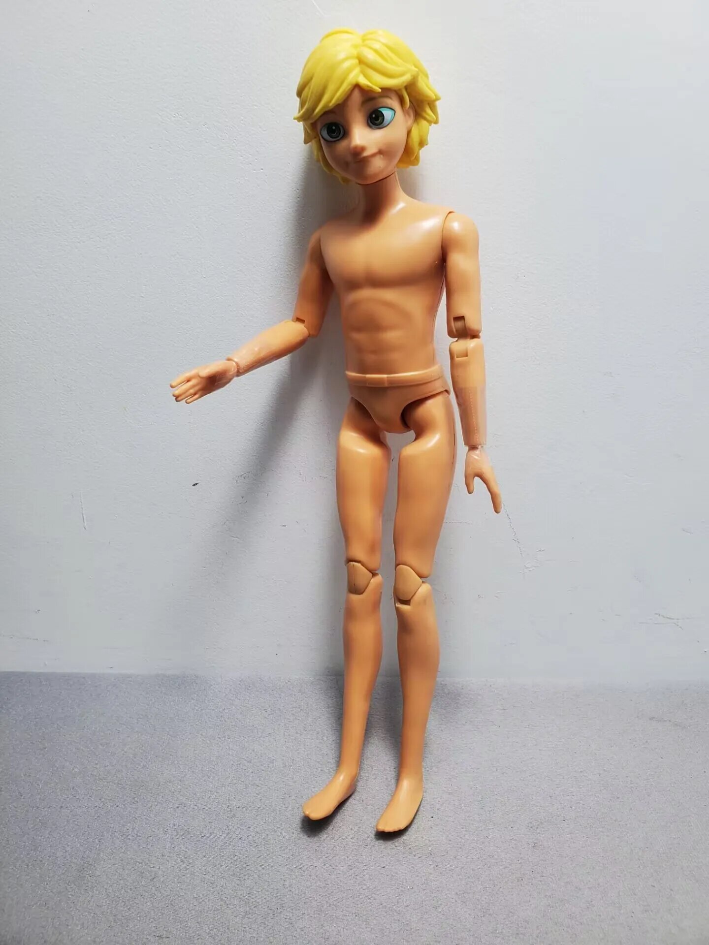 Кукла пластиковая Adrien Agreste, 1/6, Цвет: CHERRY