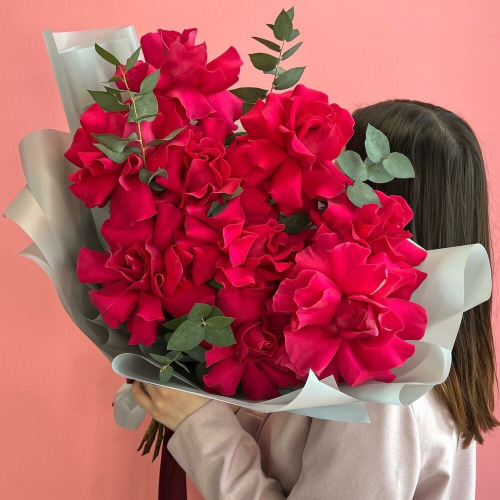 Шикарный букет из розовых французских роз, 9 штук, в упаковке