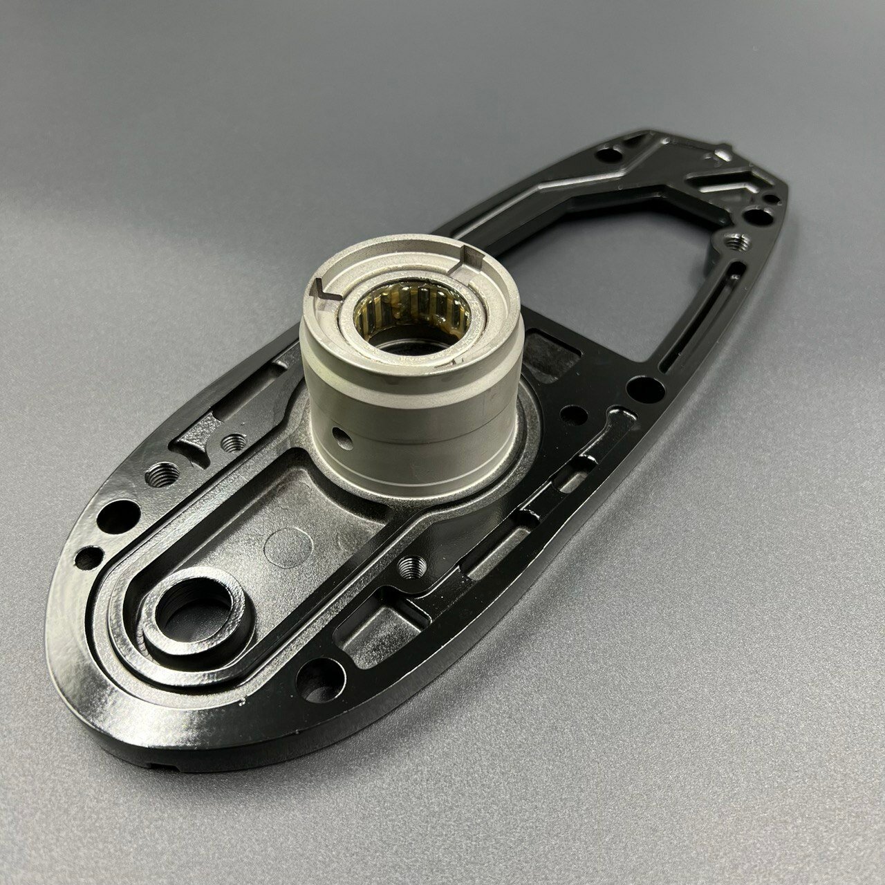 Основание помпы охлаждения Suzuki DT40, DF40-50 (KACAWA)