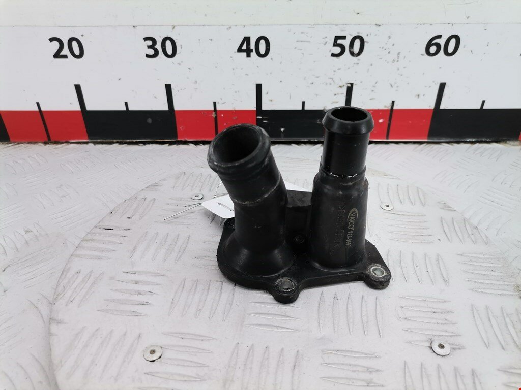 Корпус термостата Ford Fiesta 5 1707050 арт. 1568900