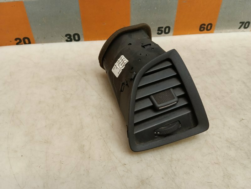 Б/У Дефлектор воздушный Opel Astra GTC 2012 J, GTC, 3D, P10 Лев. 360721 OPEL арт. 13372038