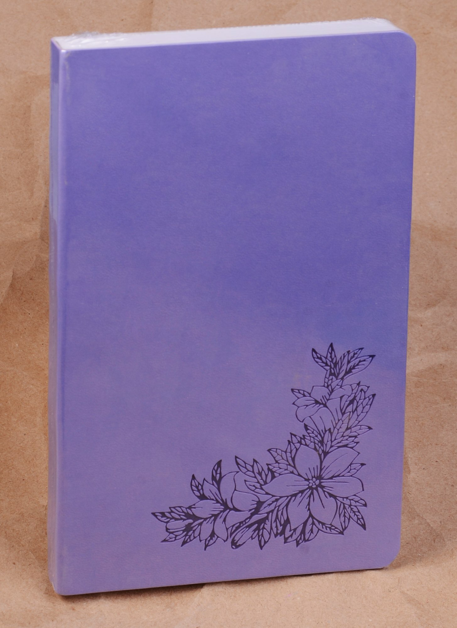 Бизнес-блокнот А5 128л кл. "VIVELLA" сиреневый, лайт, интегр. переплет, Hatber