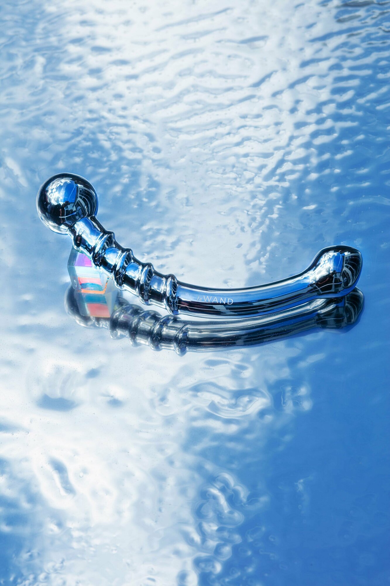 Фаллоимитатор изогнутый Le Wand "Bow", с спиралью, сталь, гладкая поверхность