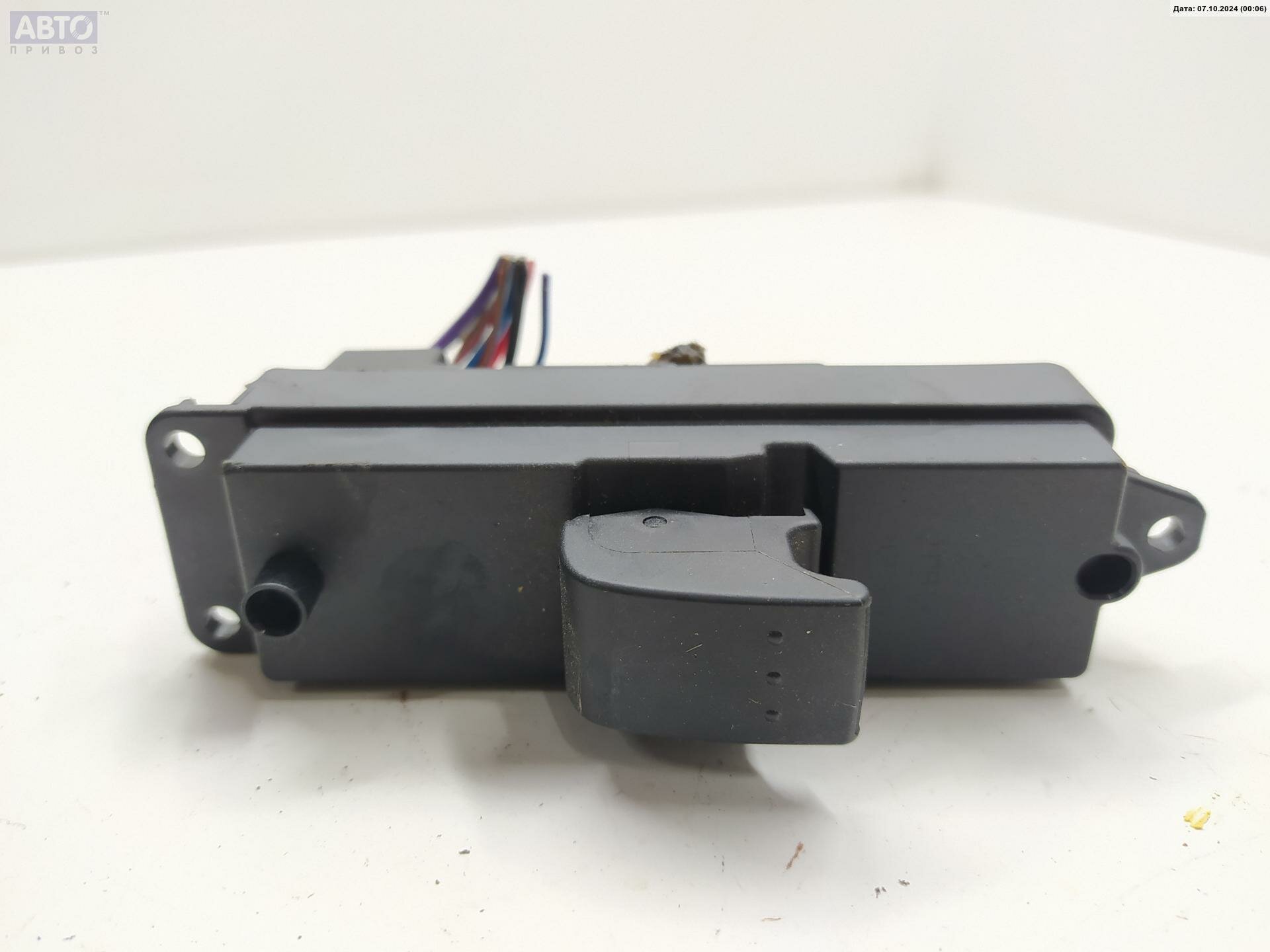 Кнопка стеклоподъемника заднего левого Mazda 3 (2003-2008) BK