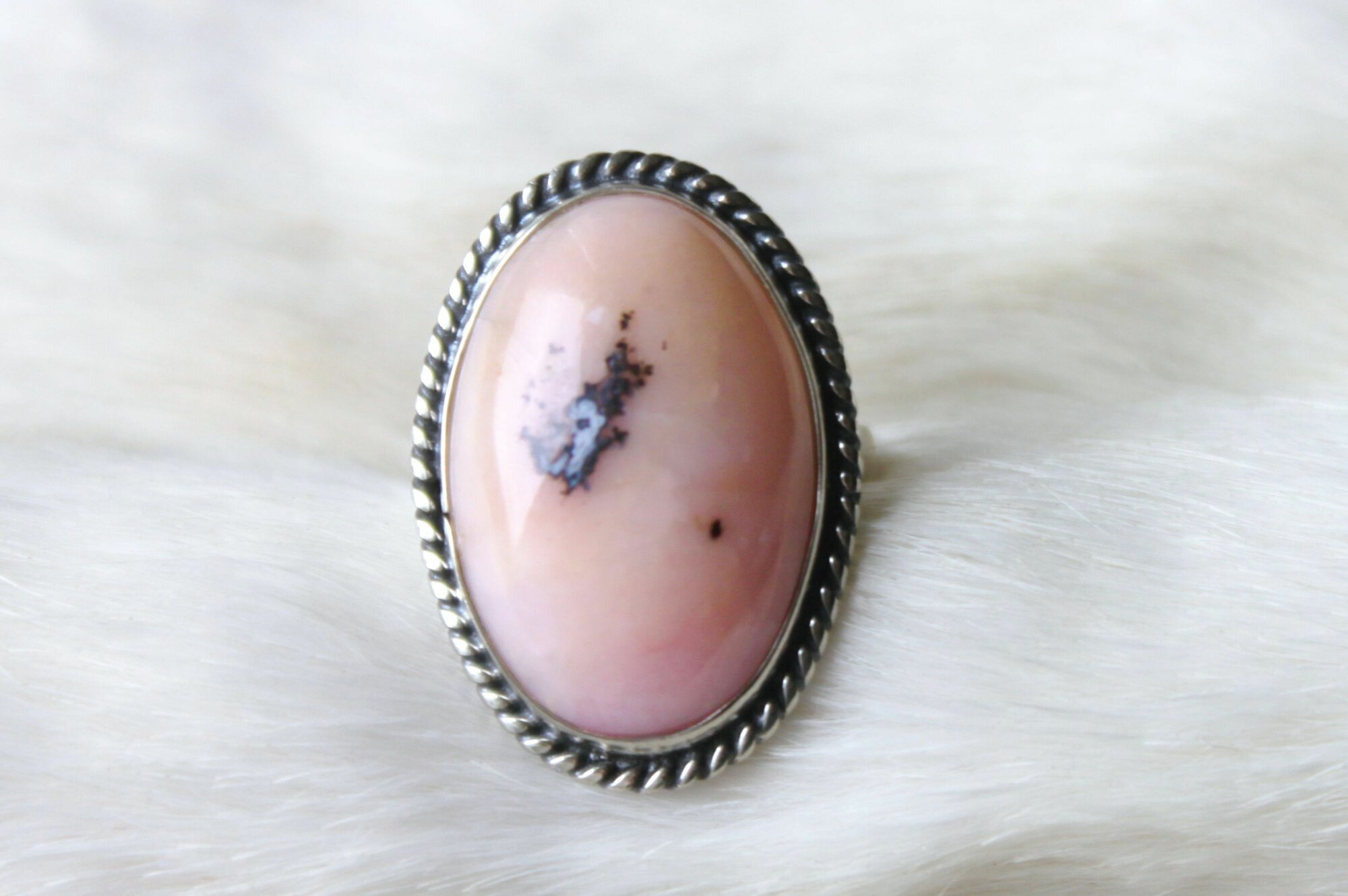 Кольцо, опал