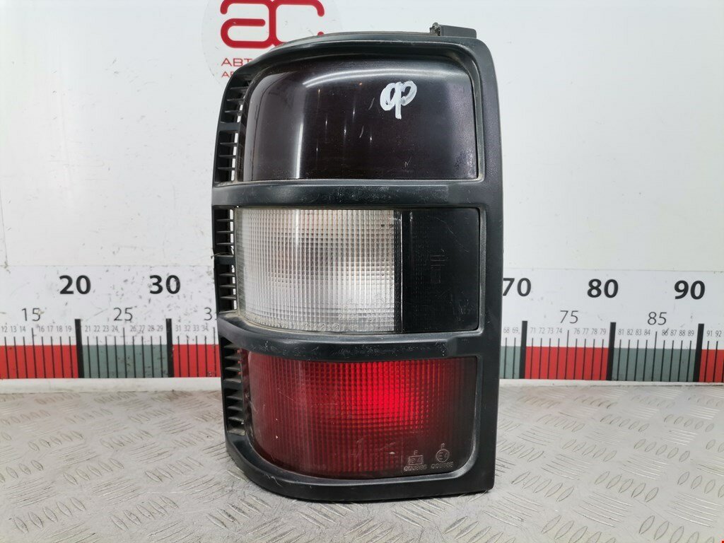 Фонарь задний левый Mitsubishi Pajero 2 арт. 2205692