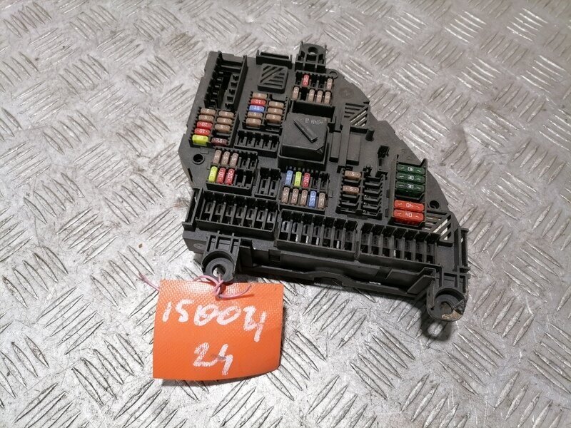 Блок предохранителей моторный BMW 7 2008-2015 61149234423