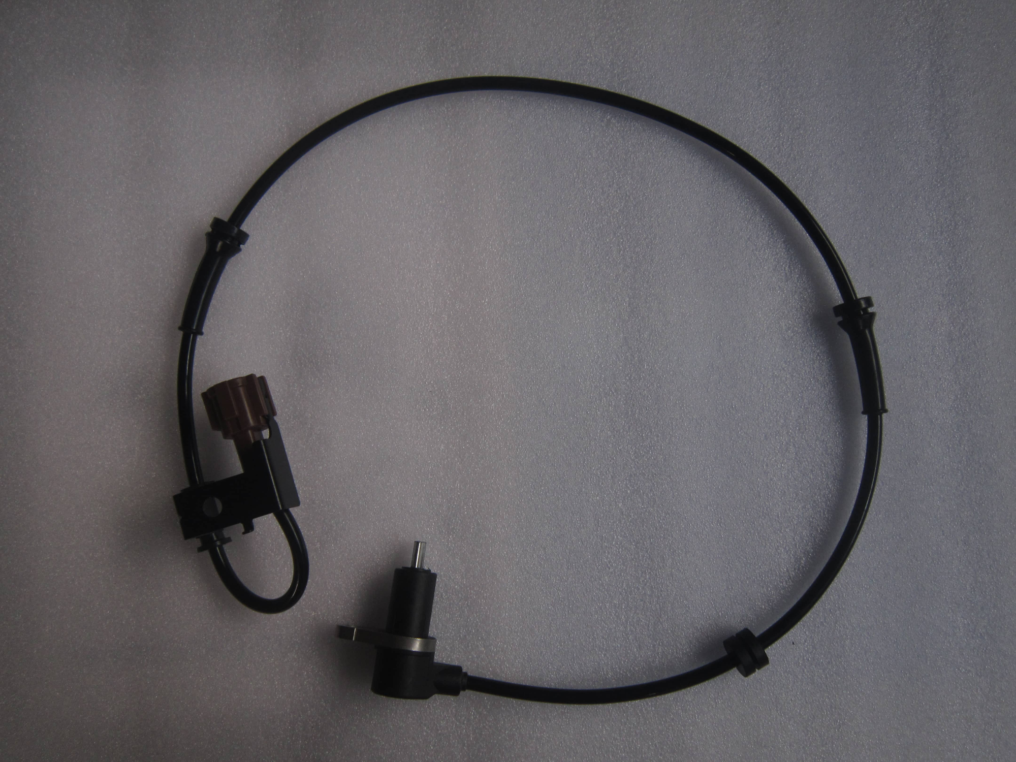 MAGTECHNIC mag3082 датчик abs задний левый Nissan (Ниссан) Primera (Примера) (1996 / 06 - 2001 / 12) rear lh